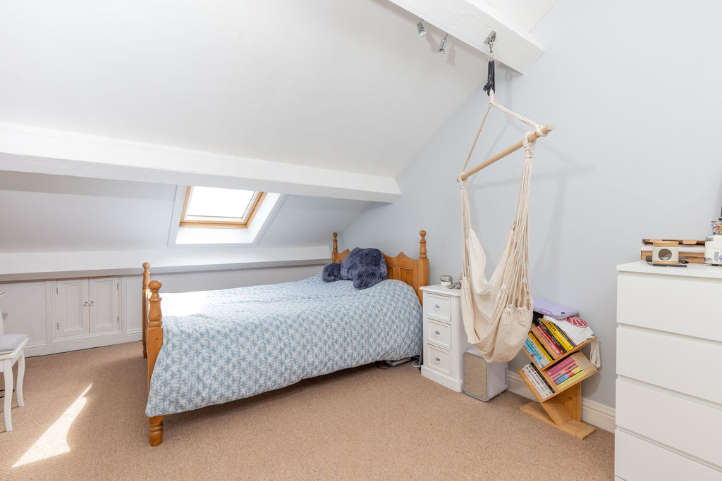 Helm Lane, Triangle - VG Estates